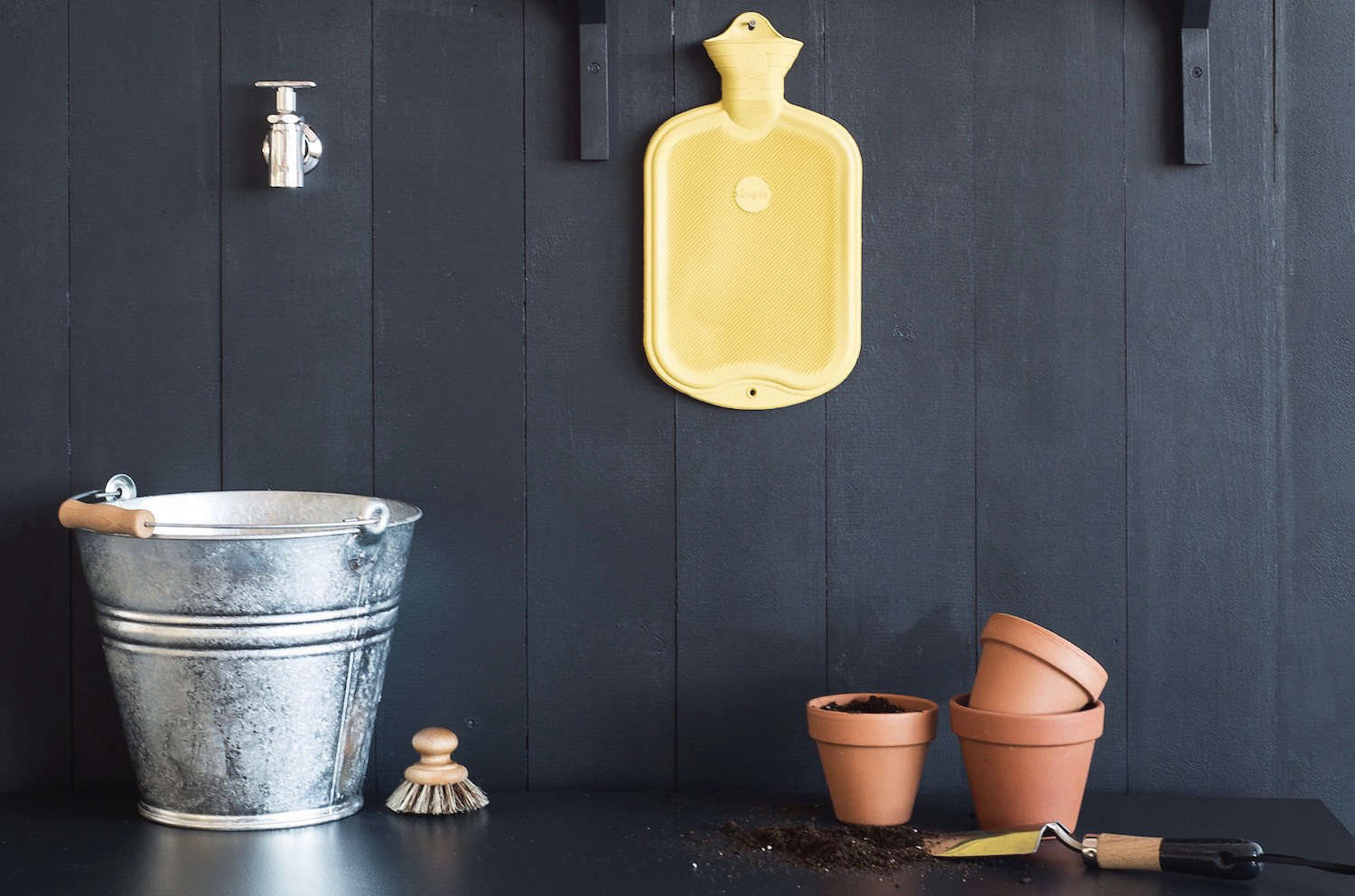 DIY: A Simple Outdoor Sink - Gardenista