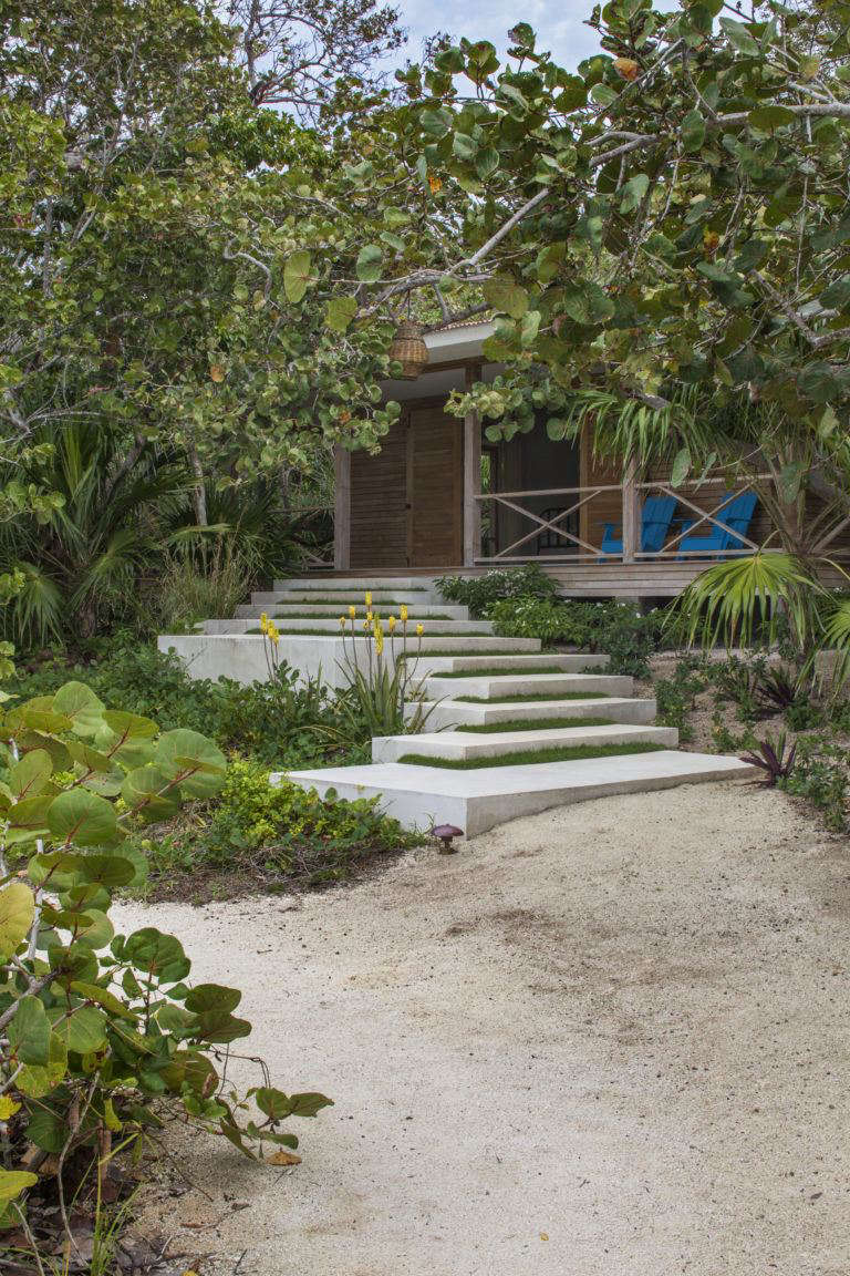 Seaside Gardening: 10 Ideas for Serene Coastal Landscapes - Gardenista