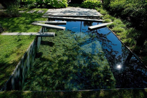 The Dark Mirror: A Backyard Reflecting Pool in Eastern Europe - Gardenista