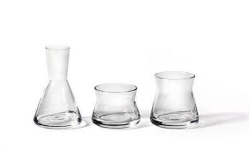 10 Easy Pieces: Lab Glass Vases - Gardenista