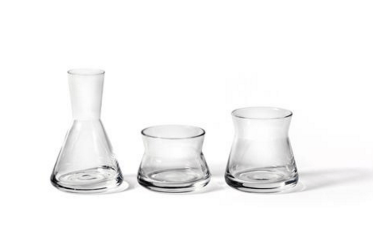 10 Easy Pieces: Lab Glass Vases - Gardenista
