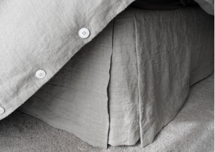 Domestic Dispatches: 7 Secrets to Make a Perfect Bed - Gardenista