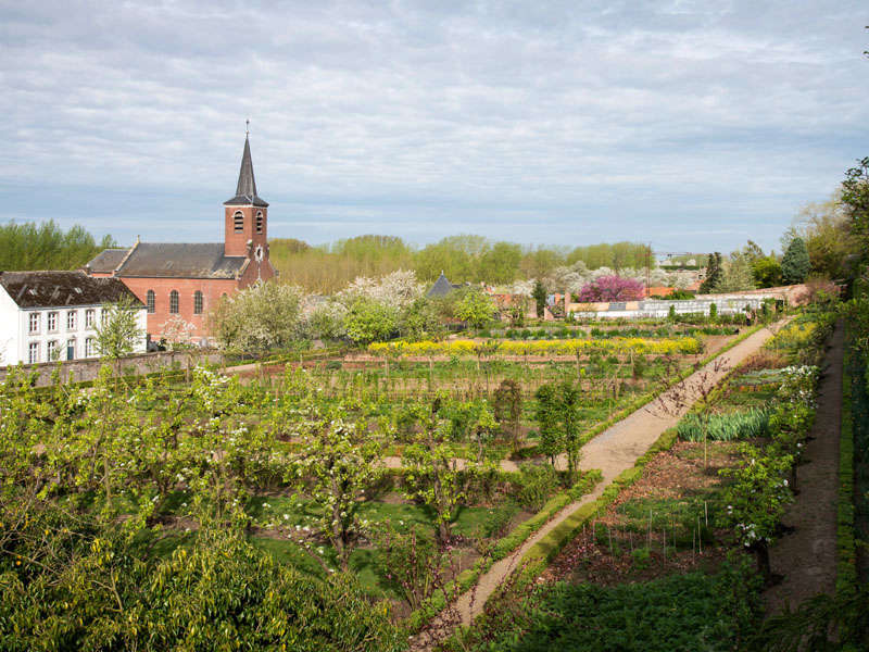 A Visit to Belgium's Most Beautiful Edible Garden - Gardenista