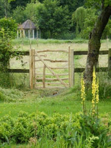 Fence Hurdles and Gates from Green Man Wood Crafts - Gardenista