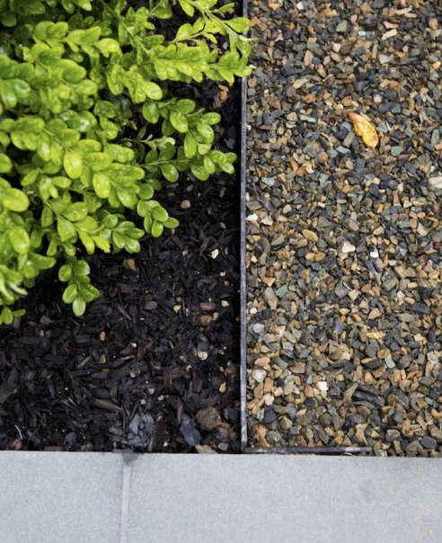 Hardscaping 101: Metal Landscape Edging
