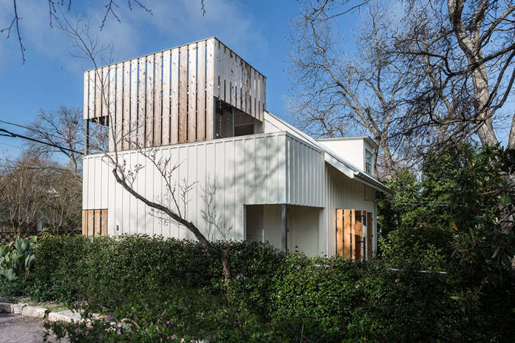 Outbuilding of the Week: Back Alley House by Tim Cuppett Architects ...