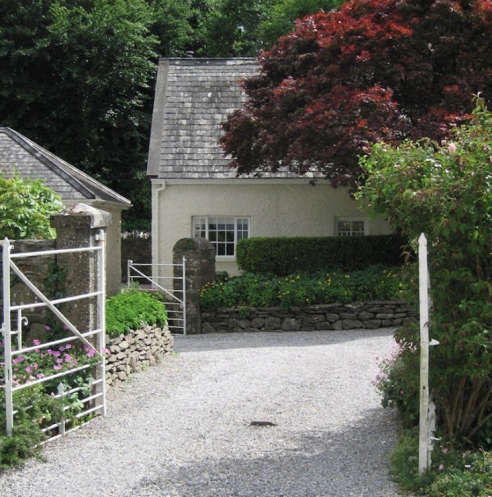 10 Garden Ideas to Steal from Ireland - Gardenista