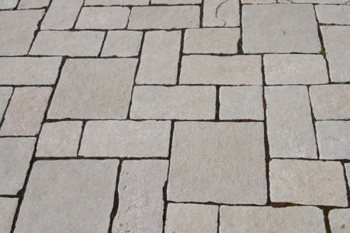 Hardscaping 101: Limestone Pavers - Gardenista