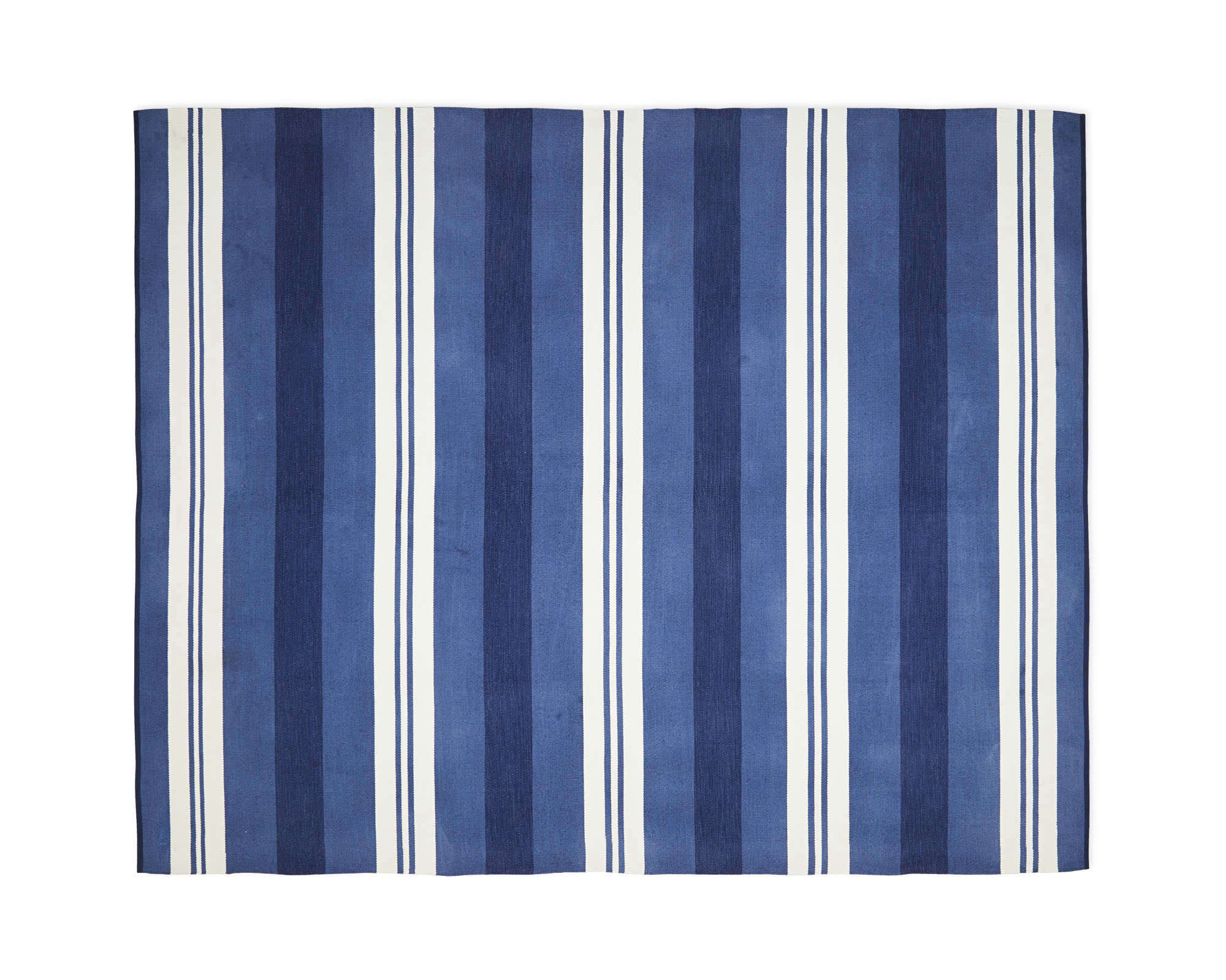 10 Easy Pieces: Striped Outdoor Rugs - Gardenista
