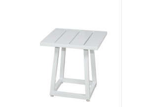 10 Easy Pieces: White Side Tables for Patio or Porch - Gardenista