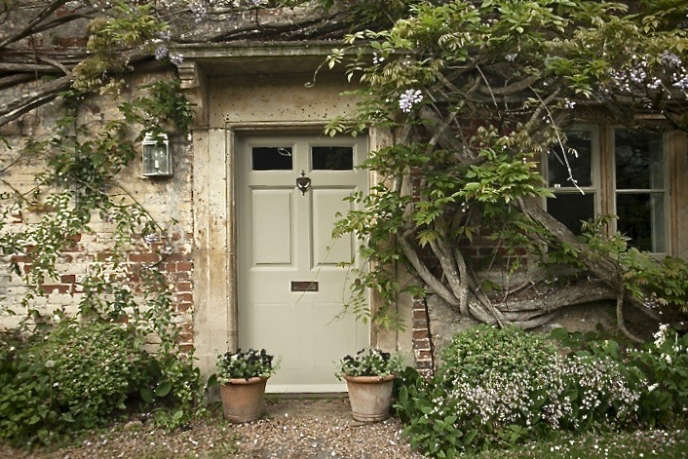 Garden Visit: Charlotte-Anne Fidler's View Over Wiltshire - Gardenista