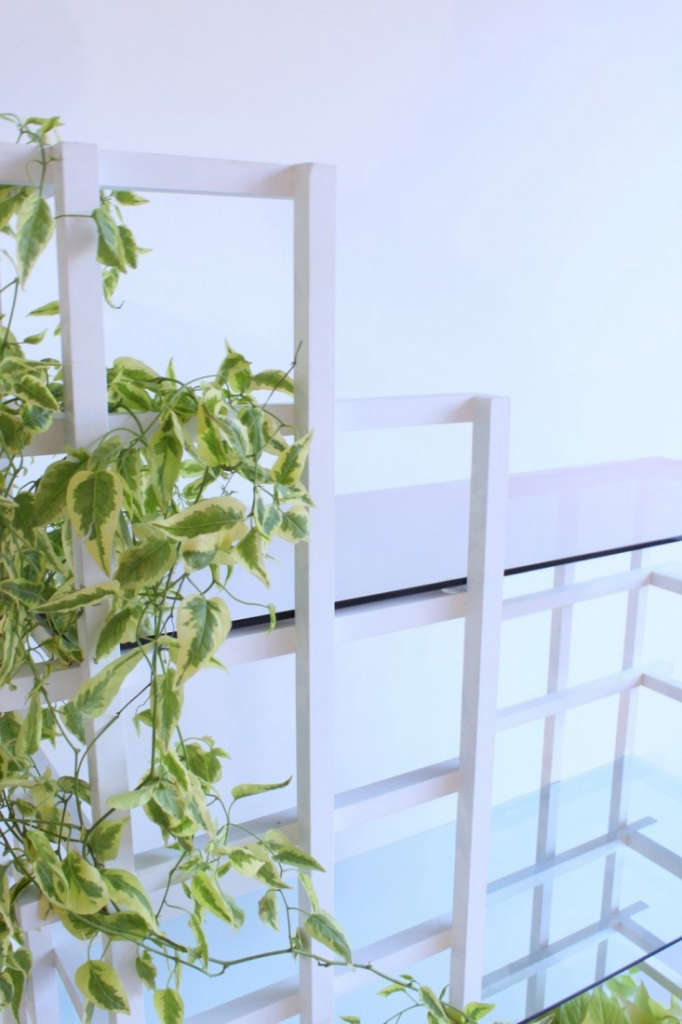 Indoor Vines: Trellis Tables and Shelves from Moonish - Gardenista