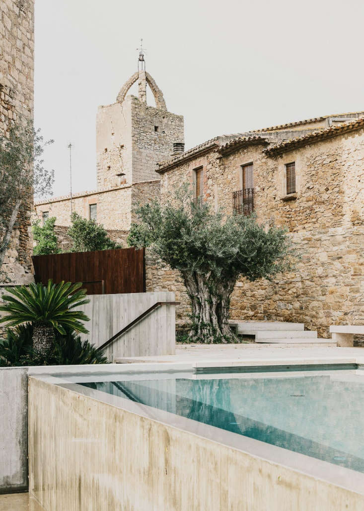 Swimming Pool of the Week: A Medieval Castle Gets an Infinity Pool ...