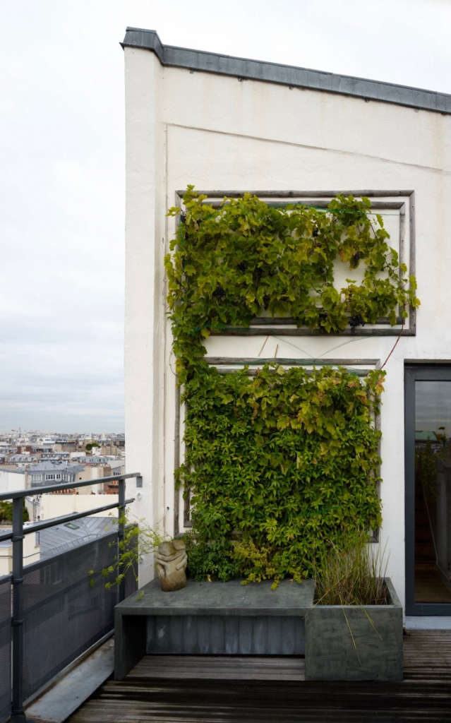 Secret Paris: A Tiny Roof Garden with an Eiffel Tower View - Gardenista