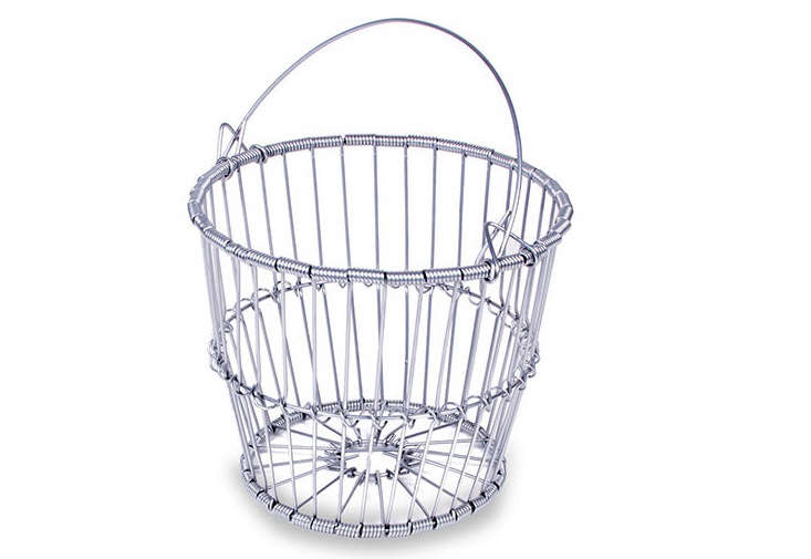 10 Easy Pieces: Wire Harvest Baskets - Gardenista