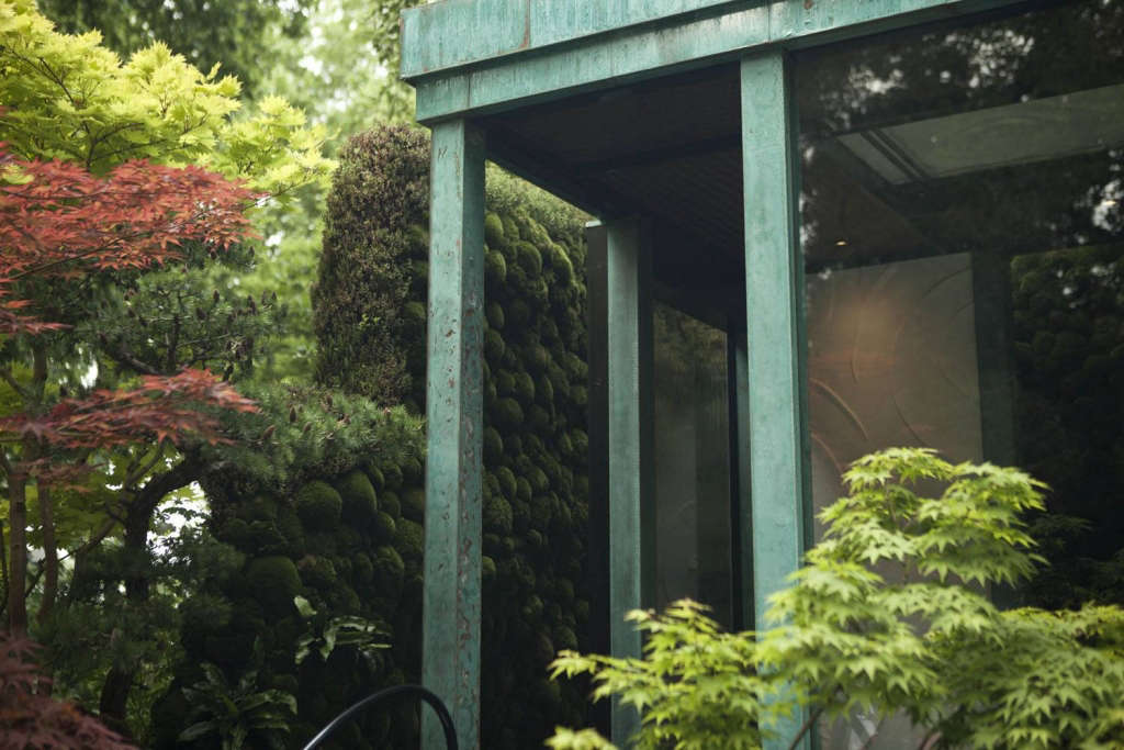 Chelsea Flower Show Favorite: Mr. Ishihara's Minimal Water Hut - Gardenista