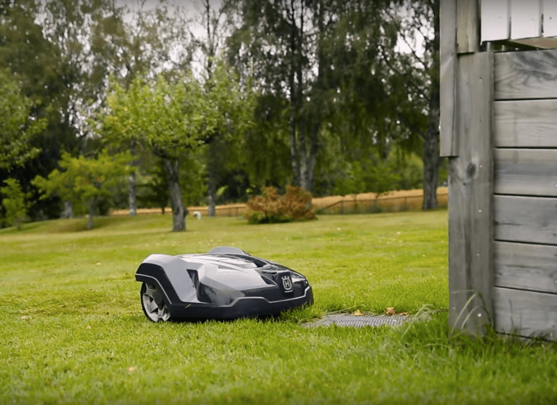 Robotic Lawn Mowers: Are They Worth It? - Gardenista