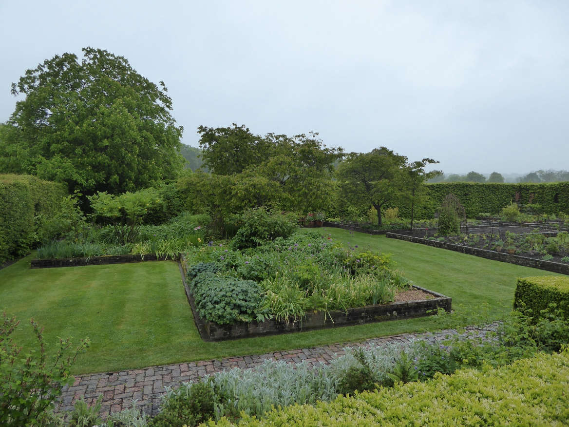 10 Garden Ideas to Steal from the Dutch Masters - Gardenista