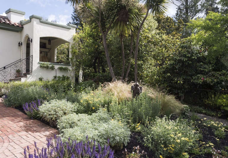 Michelle Slatalla - Editor-in-chief of Gardenista & Contributor to ...
