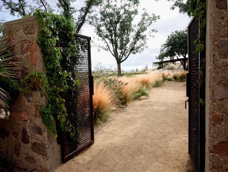 Decomposed Granite: Hardscaping 101