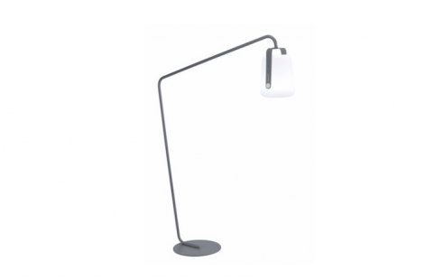 10 Easy Pieces: Outdoor Task Floor Lights - Gardenista