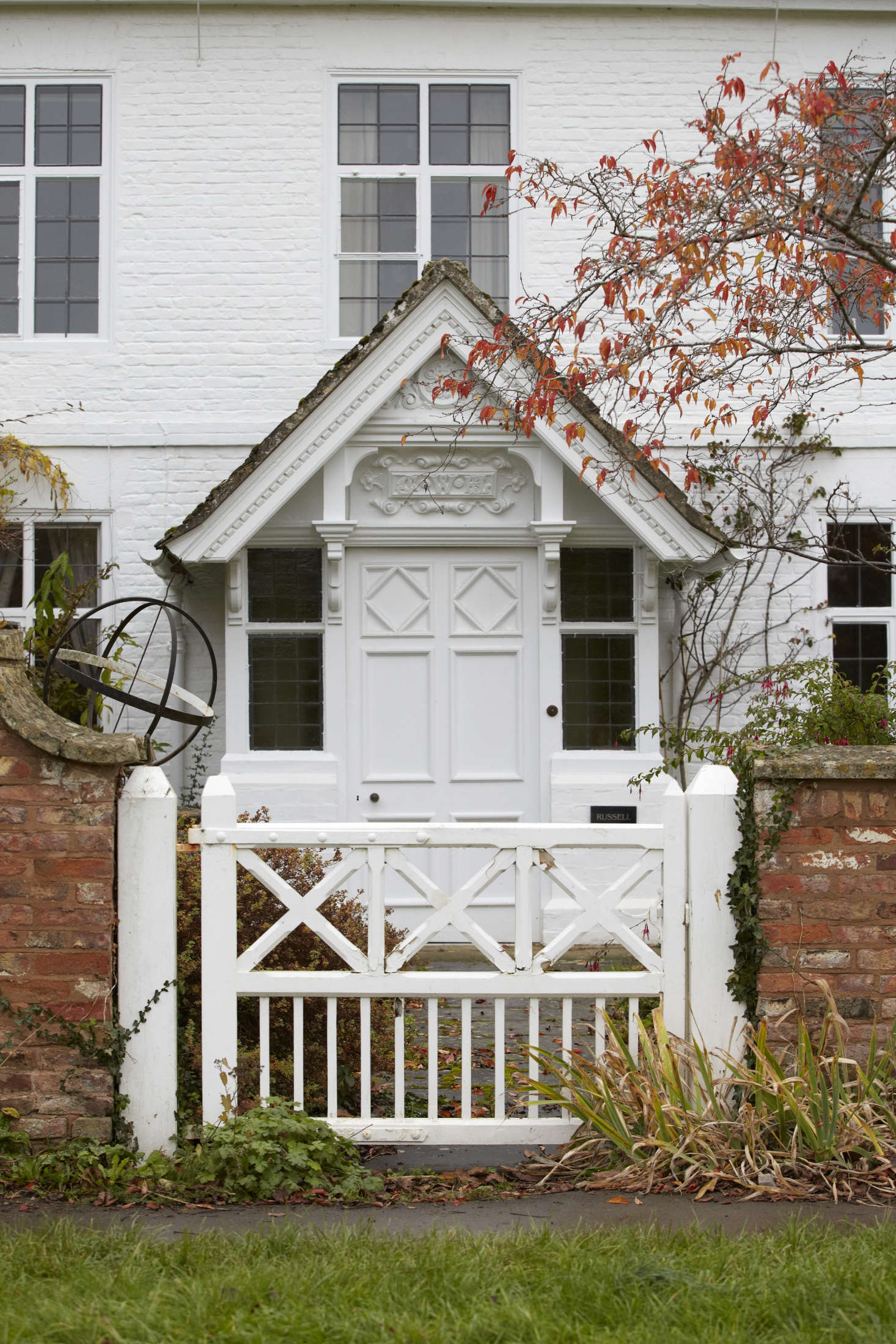 Get the Look: The English Garden Gate, 10 Ways - Gardenista