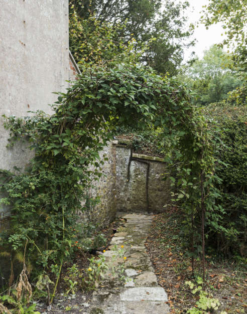 Everything You Need to Know About Arbors - Gardenista