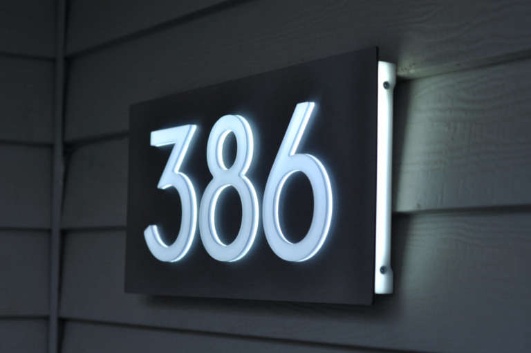 10 Easy Pieces: Lighted House Numbers - Gardenista