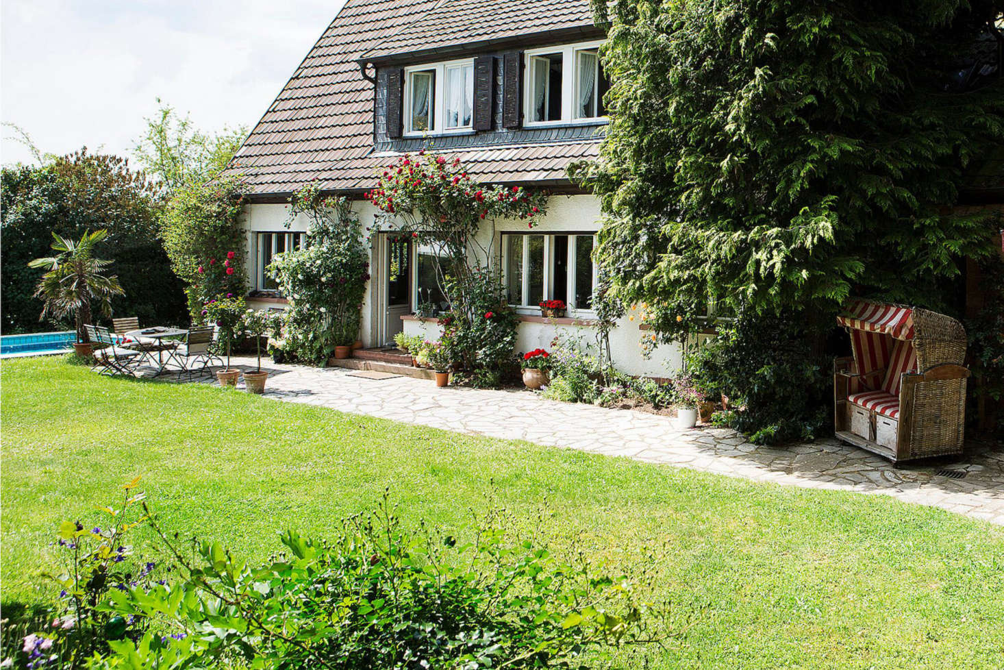 Garden Visit: An Enchanted Summerhouse in the German Countryside ...