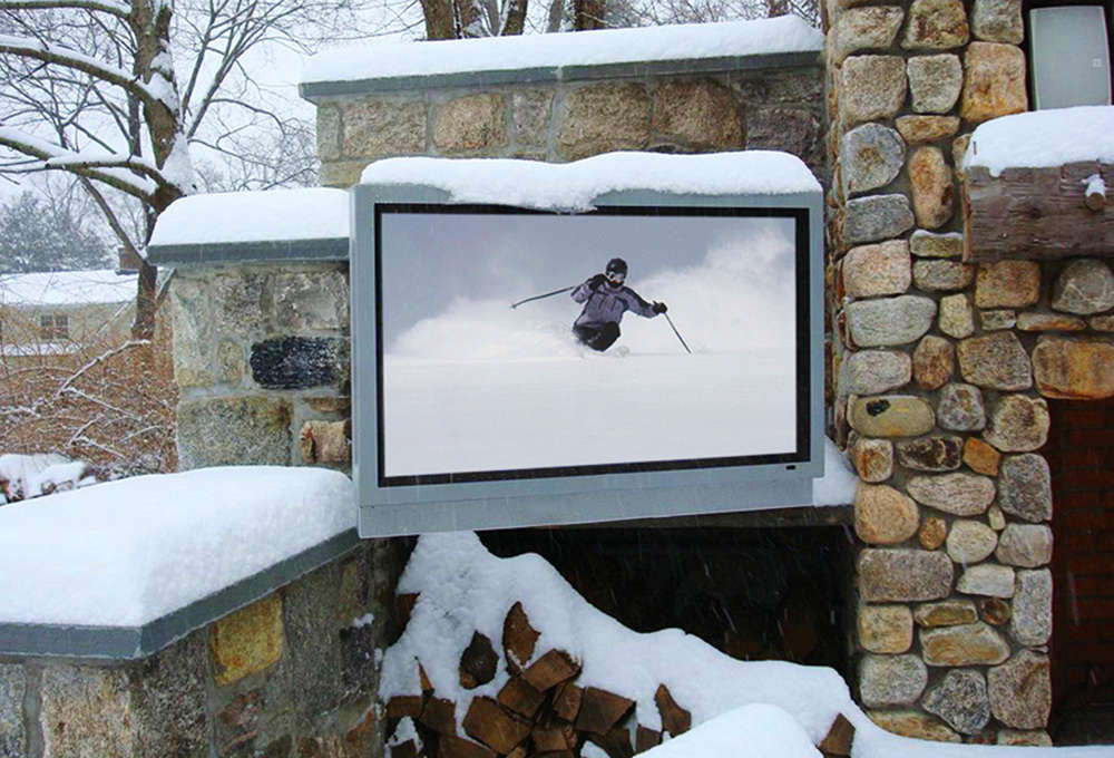 The Design Skeptic: Do We Really Need to Plug In Outdoors? - Gardenista