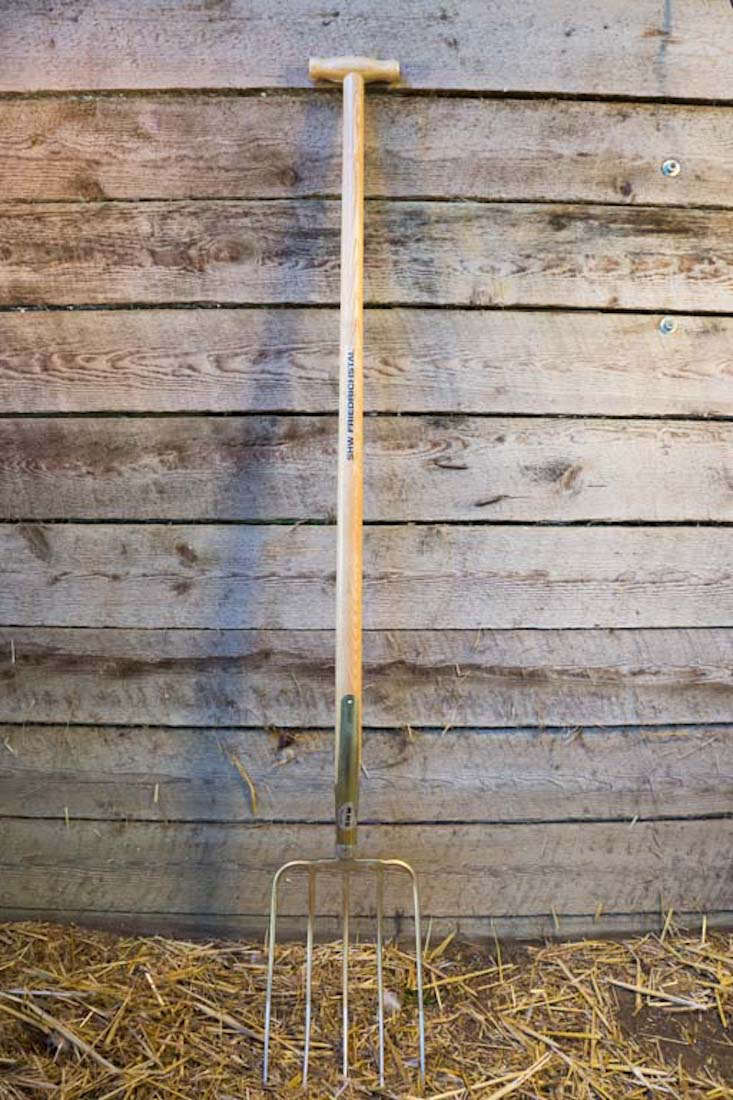 10 Easy Pieces: Pitchforks - Gardenista