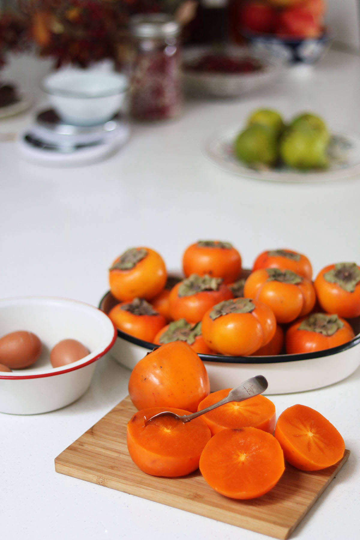 Persimmons: A Seasonal Spice Bread Recipe to Celebrate - Gardenista