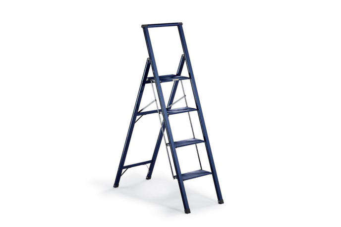 10 Easy Pieces: Mid-Size Utility Ladders - Gardenista