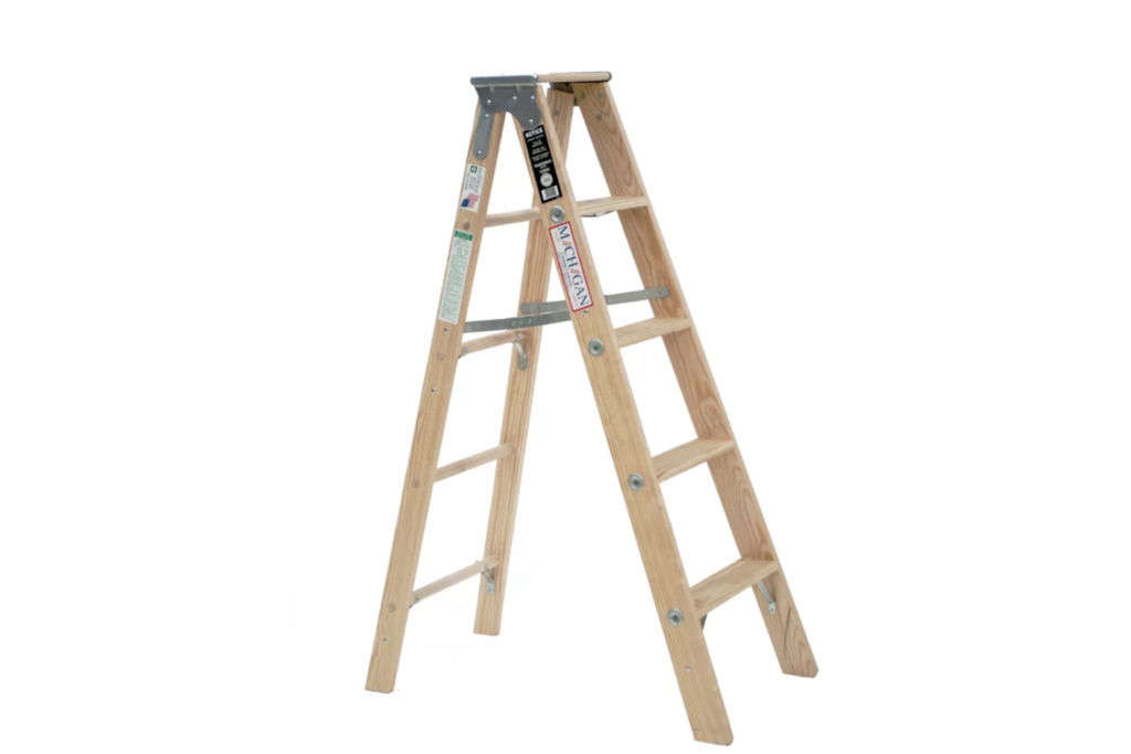 10 Easy Pieces: Mid-Size Utility Ladders - Gardenista