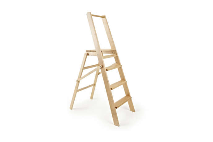10 Easy Pieces: Mid-Size Utility Ladders - Gardenista