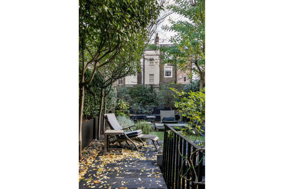 Steal This Look: A Tranquil Townhouse Garden, Leafy in London - Gardenista
