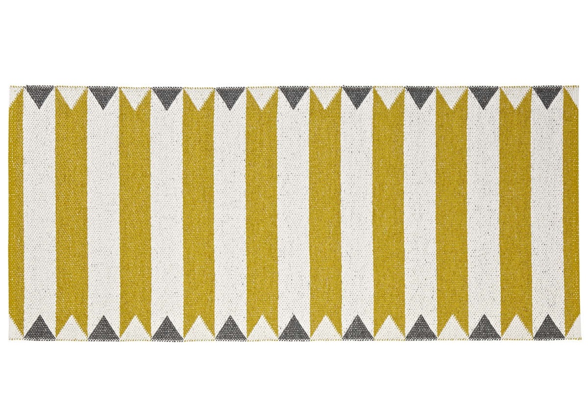 10 Easy Pieces: Indoor-Outdoor Plastic Rugs from Sweden