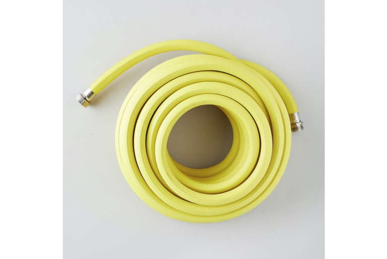 8 Favorites: Colorful Garden Hoses - Gardenista