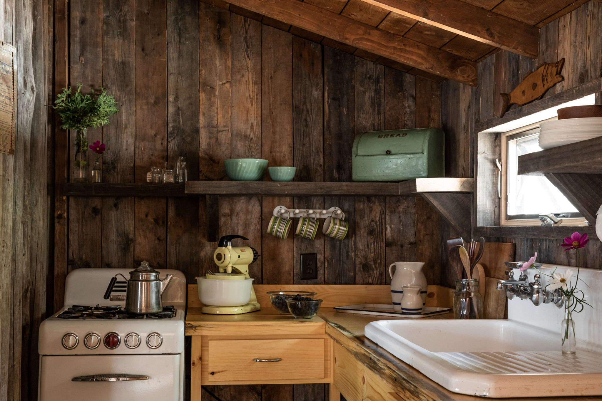 Trending on Remodelista: Old-Fashioned Kitchen Inspiration - Gardenista