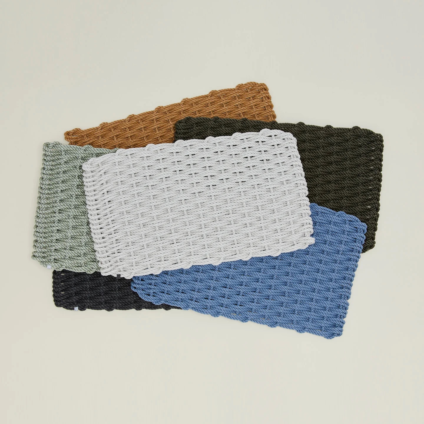 10 Easy Pieces: Nautical Rope Doormats - Gardenista