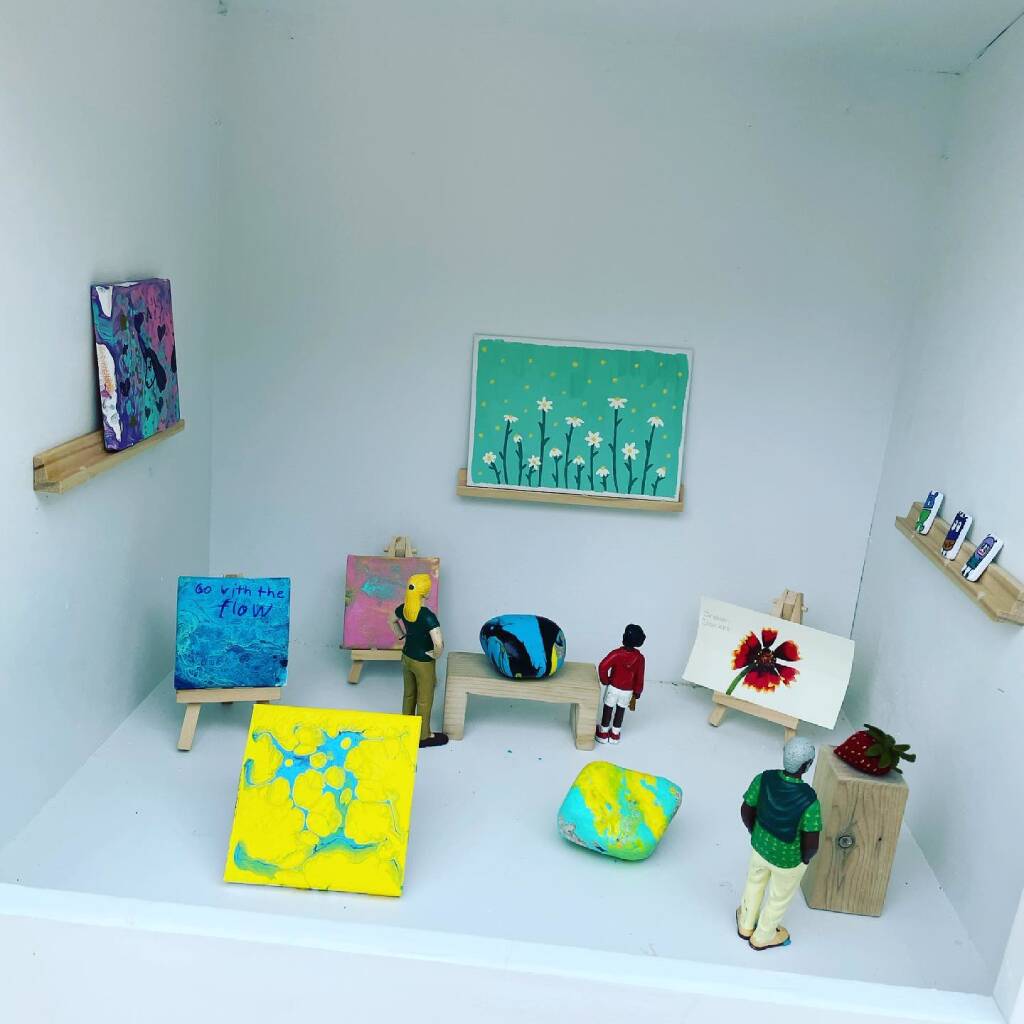 Trend Alert: Little Free Art Galleries for Your Front Yard - Gardenista