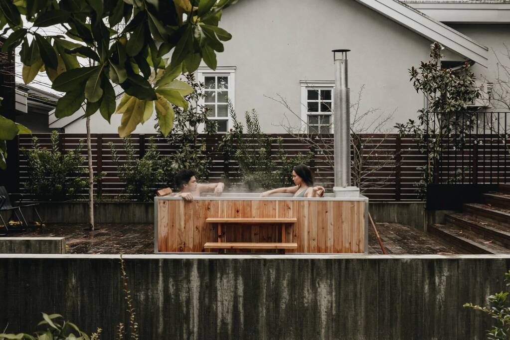 Greatest Hits 2023: All About Japanese Ofuro Soaking Tubs - Gardenista