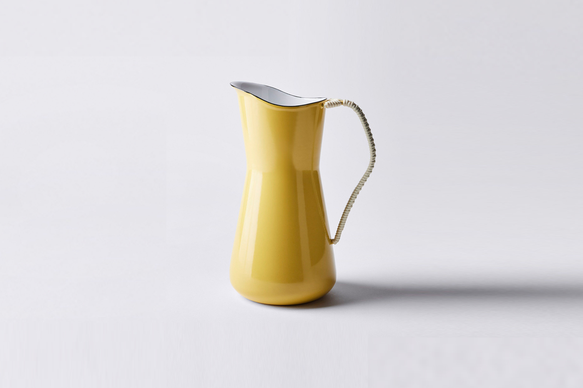 10 Easy Pieces: Enamelware Pitchers for Watering Plants - Gardenista