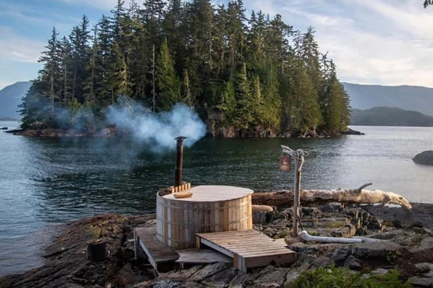 10 Easy Pieces: Wood-Burning Hot Tubs - Gardenista