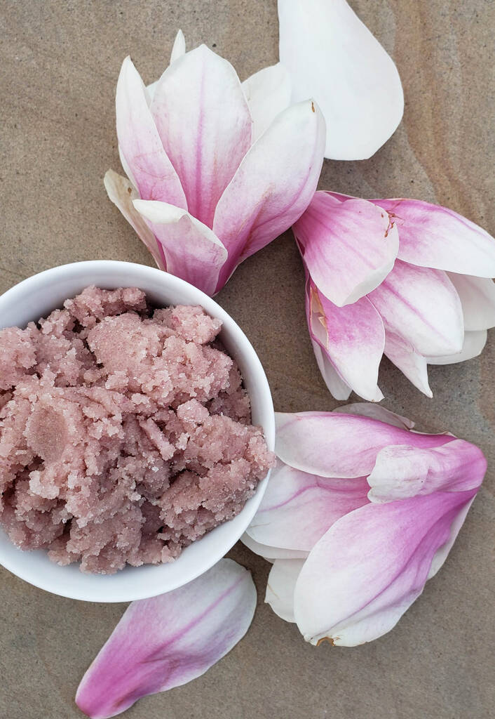 Magnolia flowers are edible, and an aromatic ingredient