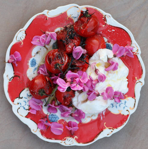 Edible flowers in spring offer beauty as well as unique flavor