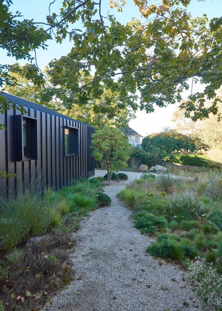 A Meadow Front Yard for Martin Architects by deMauro + deMauro