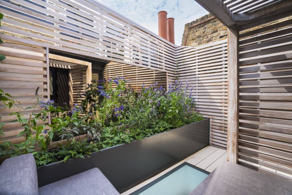 Before & After: Converting an Unusable, Exposed London Rooftop Into a ...