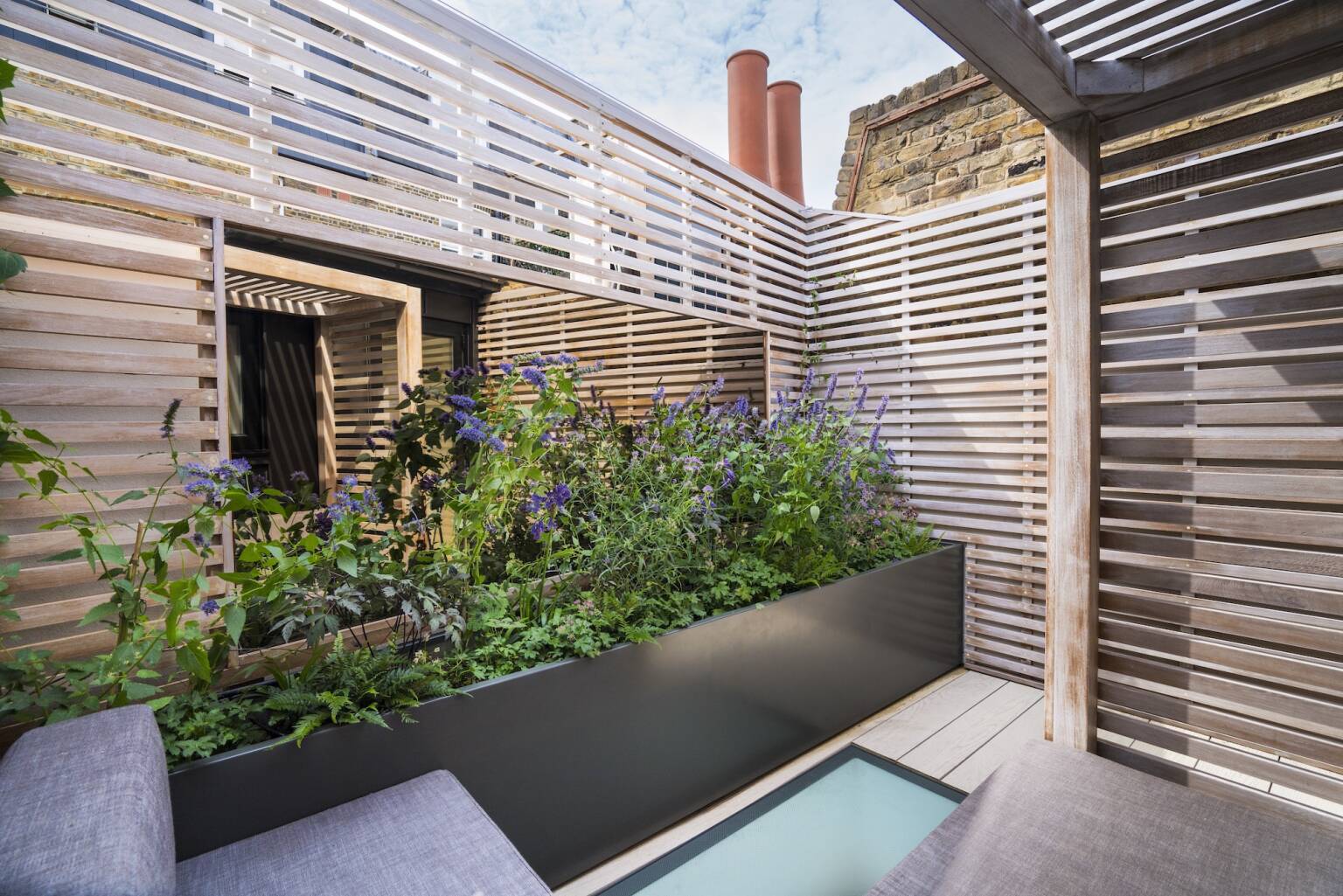 Before & After: Converting an Unusable, Exposed London Rooftop Into a ...