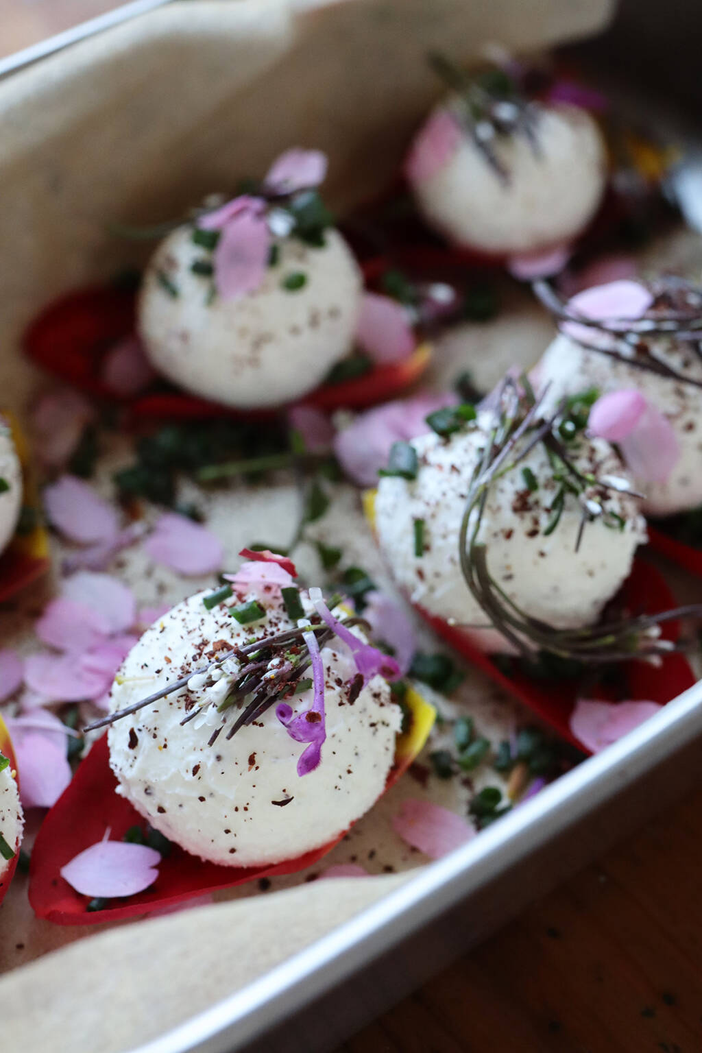 Tulip Petals Are Edible: An Exquisitely Pretty Snack for Spring